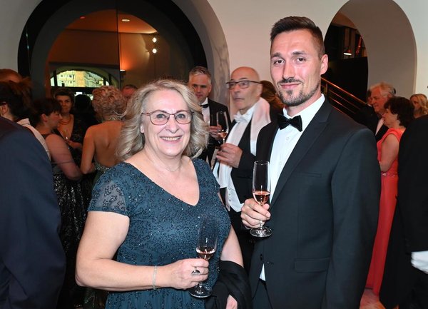 Chemnitzer Opernball 2023 - die Gäste (Teil 1) | Freie Presse