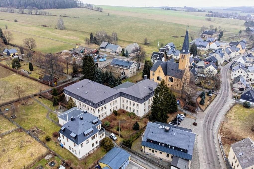 Millionenprojekt in Jahnsbach: Aus Schule wird Wohnhaus