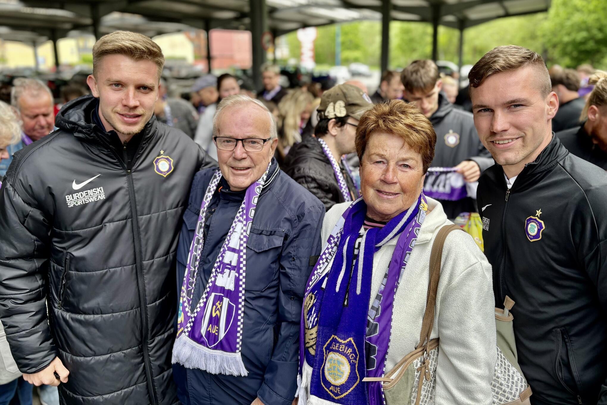 FC Erzgebirge Aue geht auf Tuchfühlung: Wo Fans ihre Idole hautnah erleben