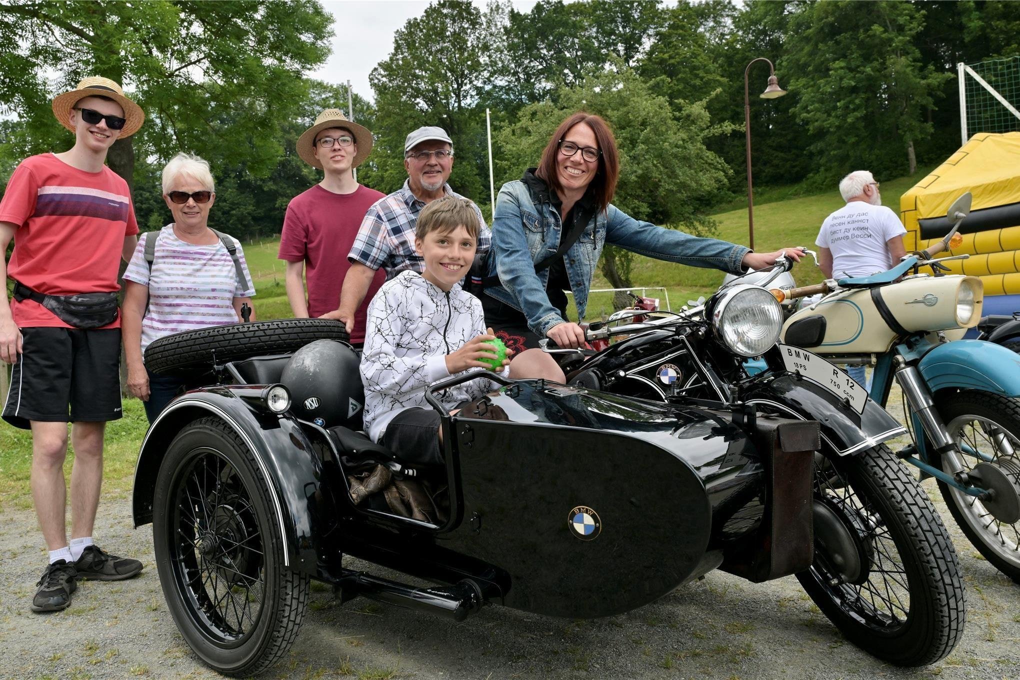 Oldtimer haben sich beim Sommerfest getroffen