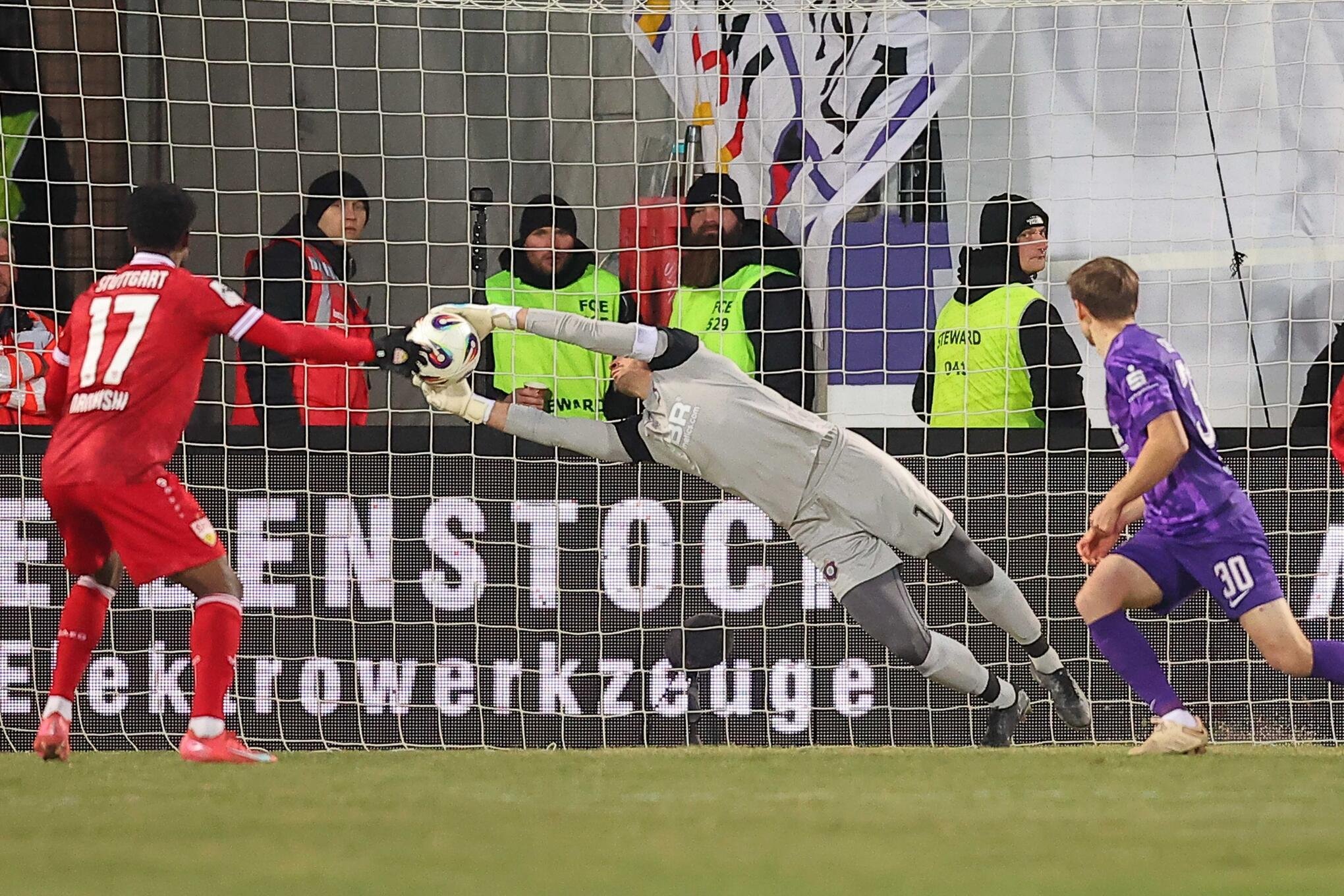 Vereinslegende des FC Erzgebirge Aue wird zum Elfmeter-Killer – Ex ...