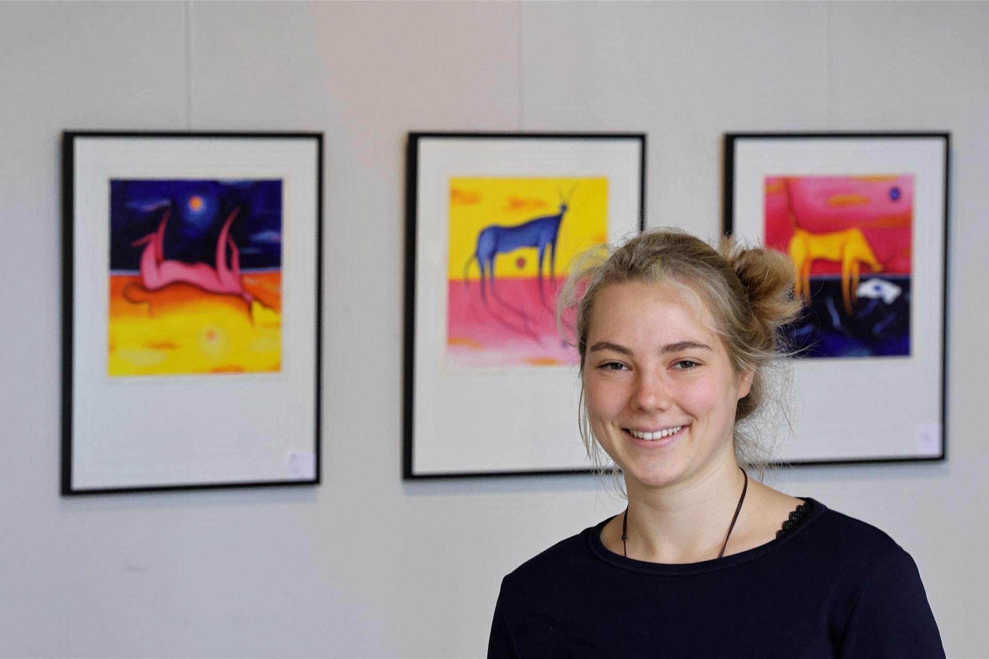 Hohenstein-Ernstthal: Junge Zwickauerin zeigt ihre Kunst im Rathaus