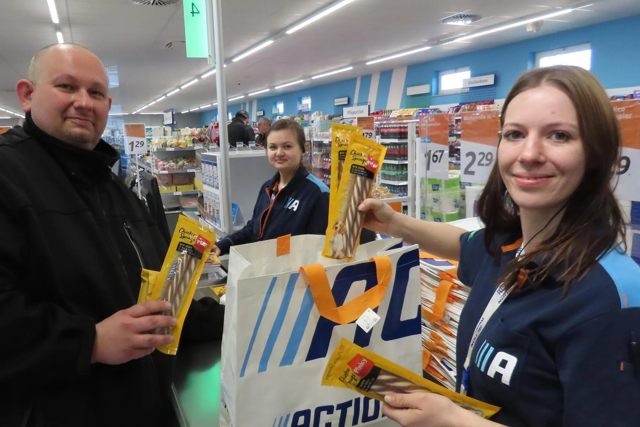 Action-Markt eröffnet: Wofür die Werdauer im neuen Discounter Schlange ...