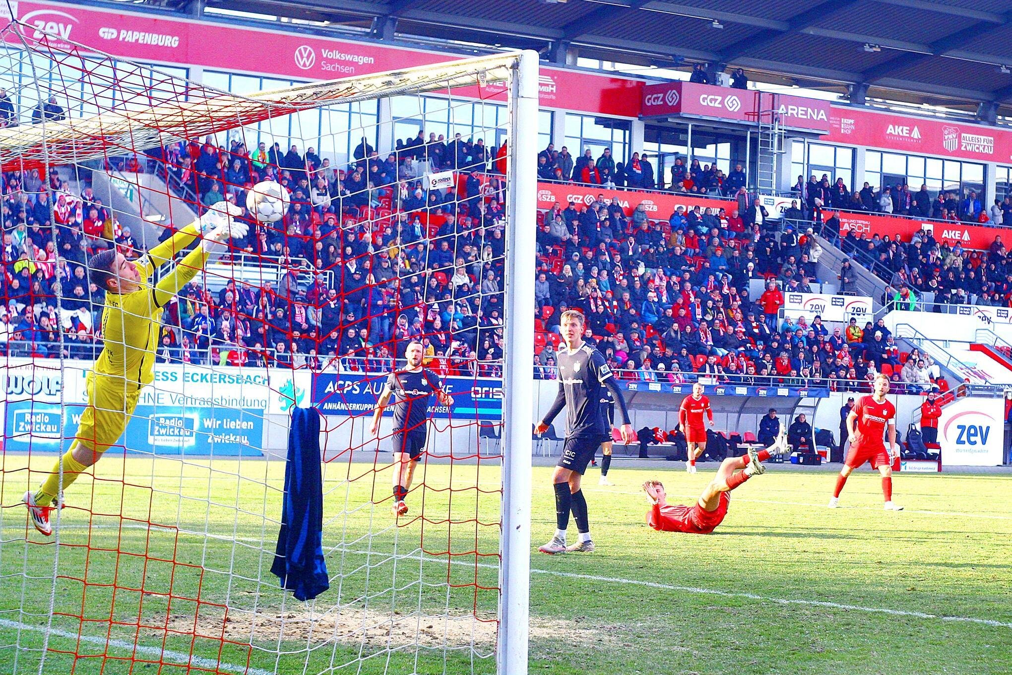 So lief das Bezirksderby zwischen dem FSV Zwickau und dem Chemnitzer FC ...