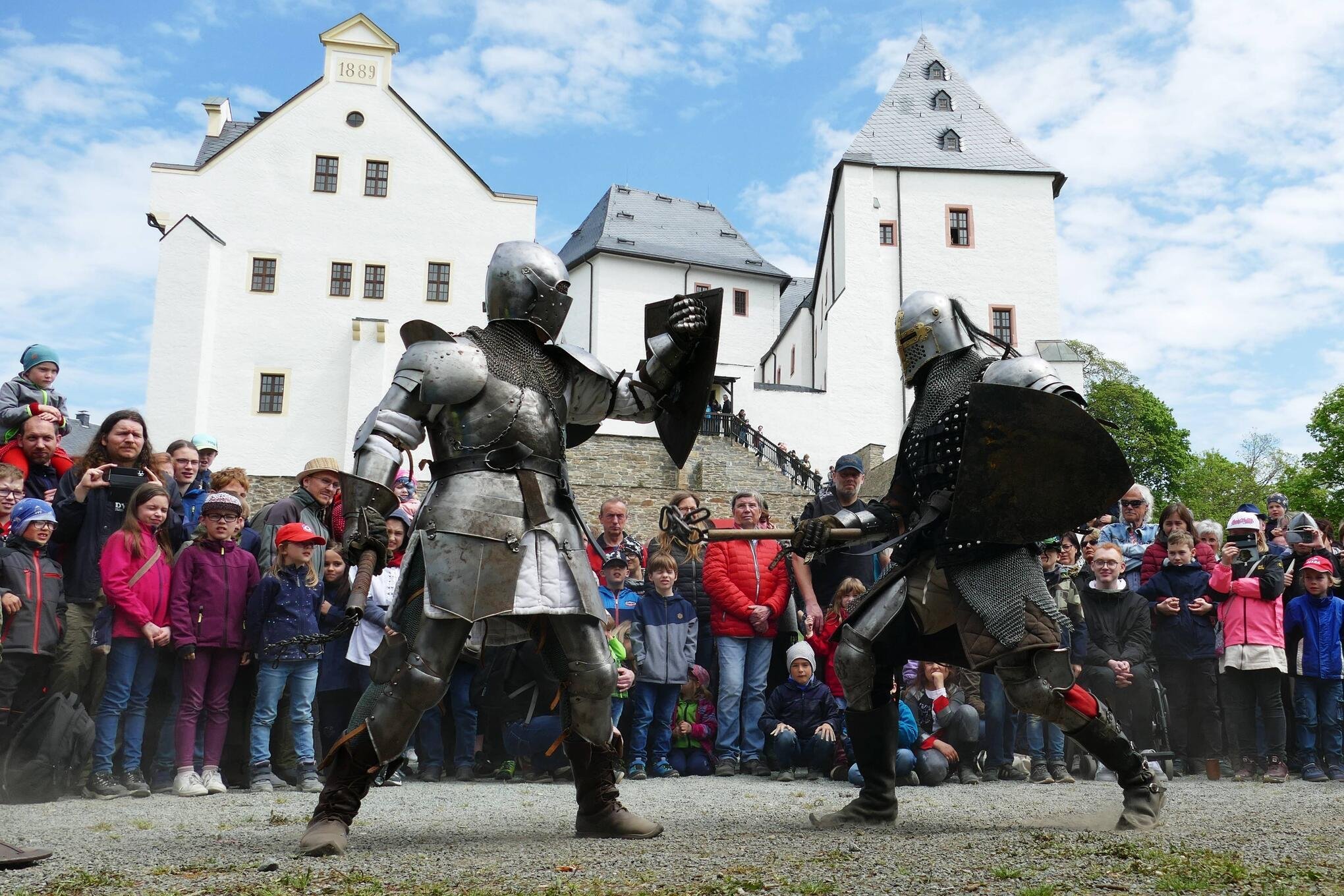 Hexen, Gaukler und Ritterbier: Vier Tage Mittelalter auf Burg im Erzgebirge