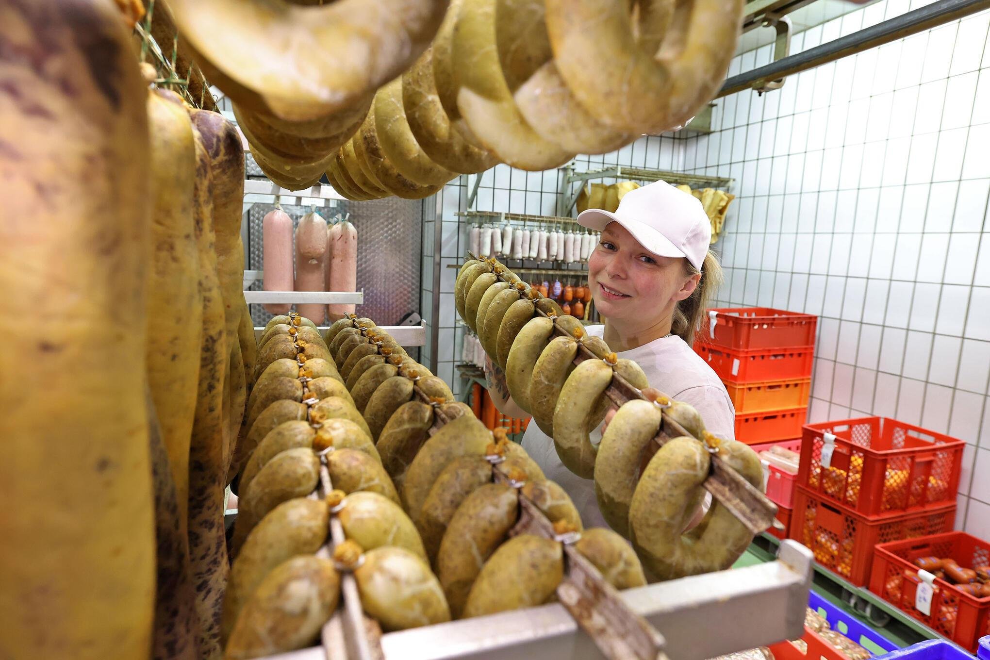 Hier geht’s um die Wurst: Regionale Marke vom Wirtschaftshof Sachsen in ...