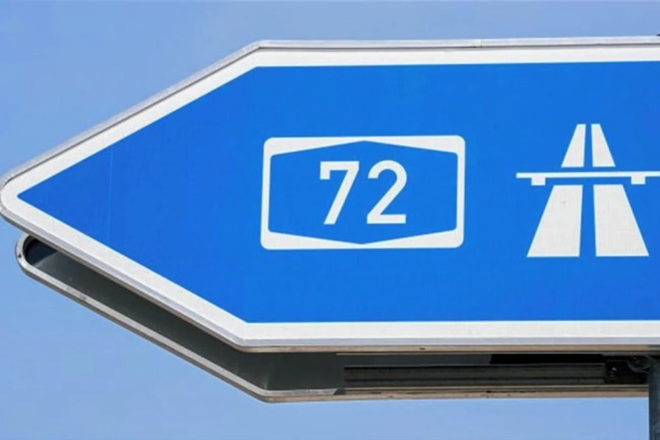 Wildwest auf der A 72 bei Zwickau: Gedrängelt, gerammt und zuletzt ein ...