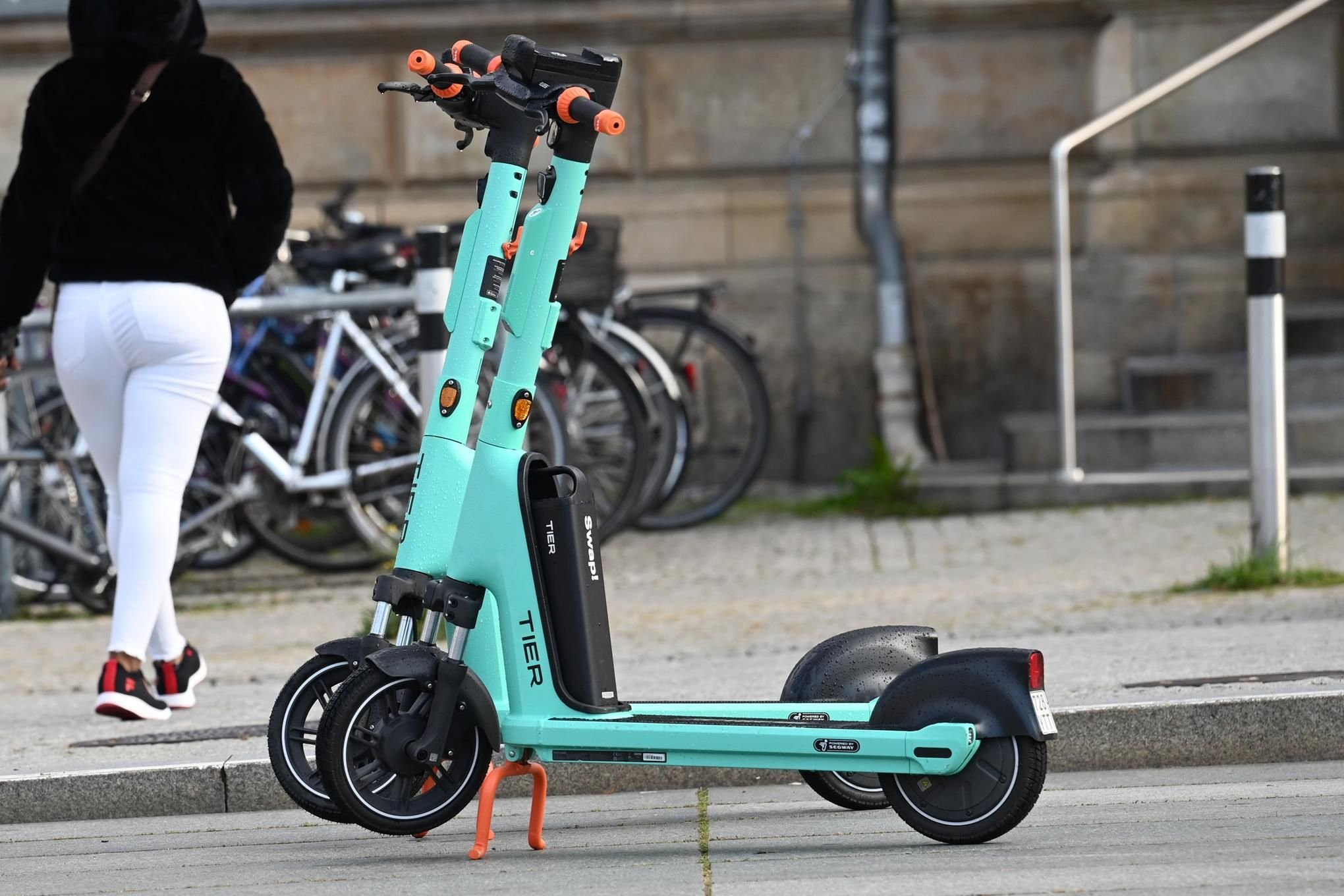 Verwunderlich E Scooter Marke Bild