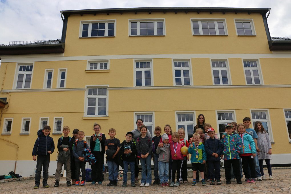 Statt in der Kita Leubnitz: Warum diese Kinder jetzt in einem Ex ...