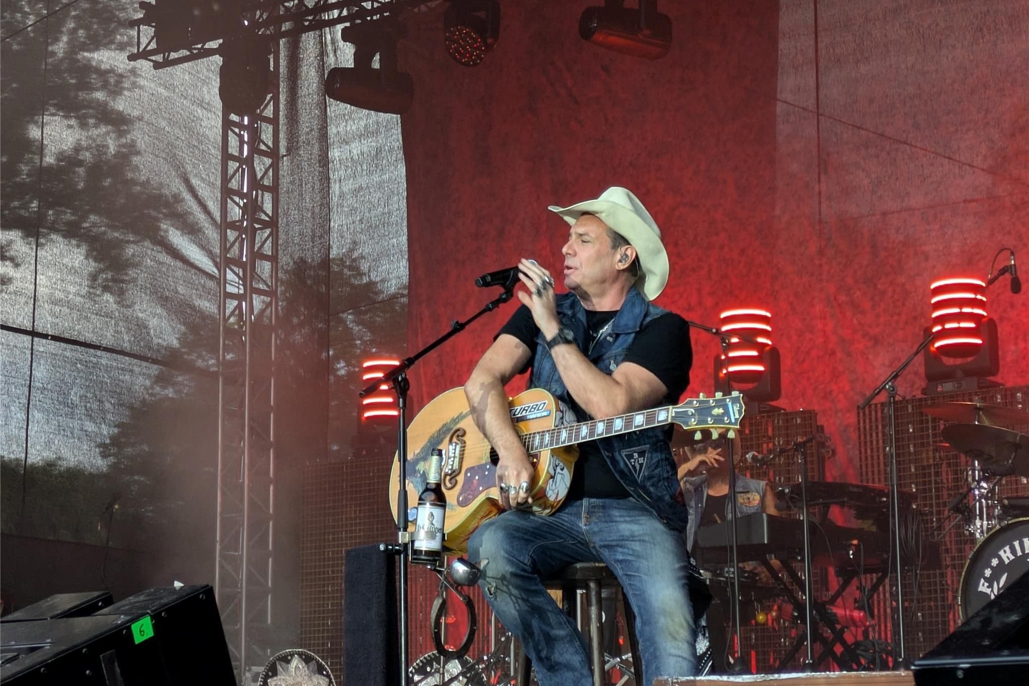Kiefer Sutherland und The Boss Hoss: Rock in der Hitze der Nacht