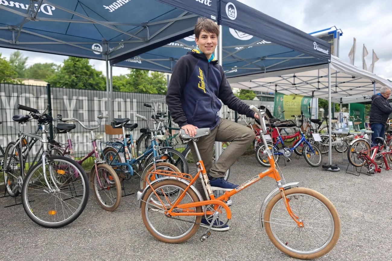 Faszination Klappfahrrad: Was einen 19-jährigen Burgstädter daran ...